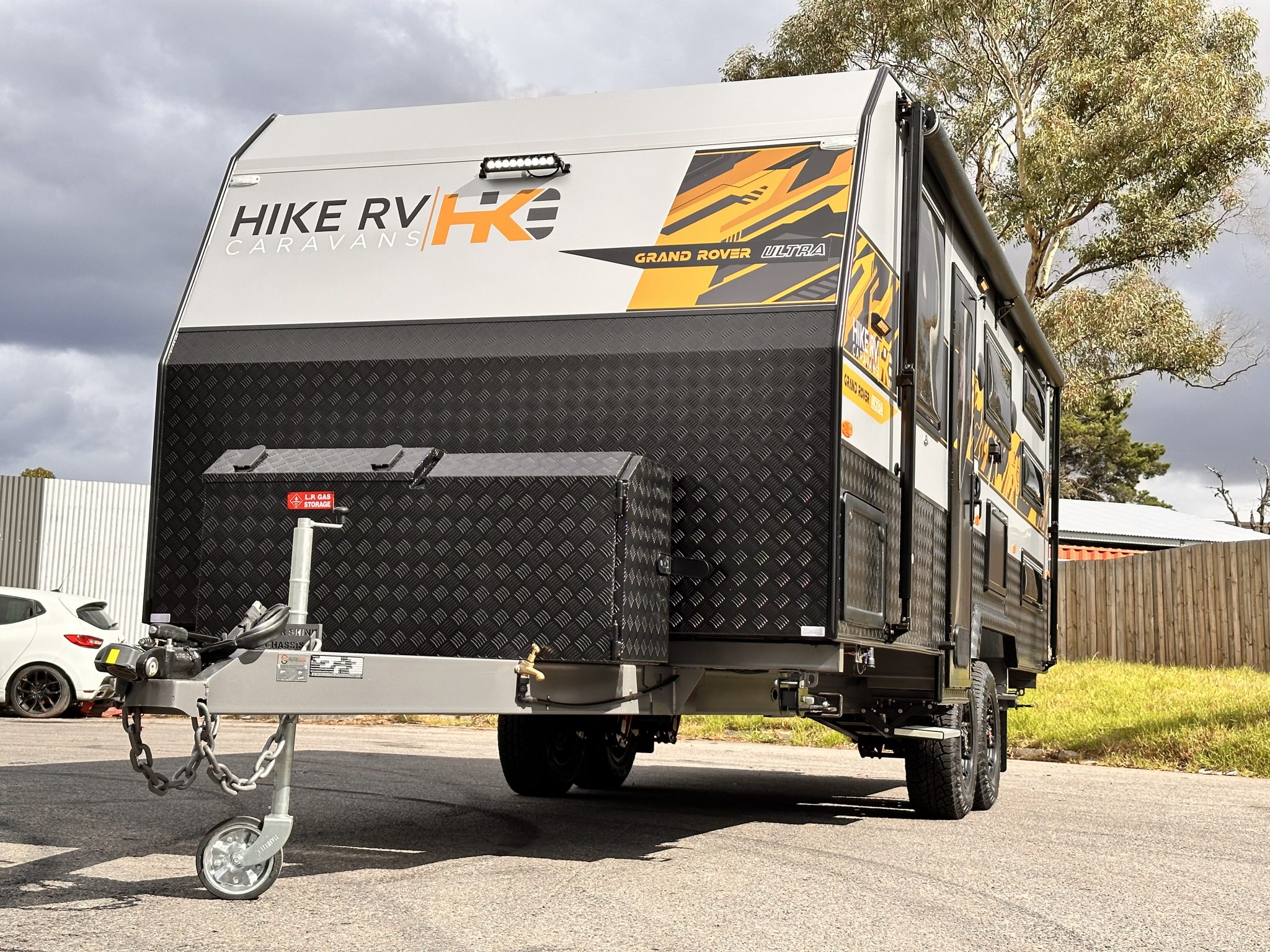 21 Ft Grand Rover Family Caravan, Melbourne | Hike RV Caravans